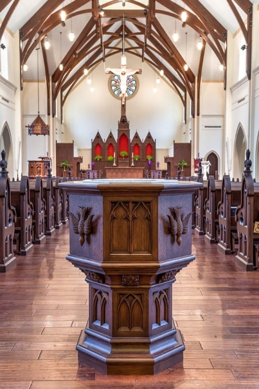 Traditional Church Architecture | New Holland Church Furniture