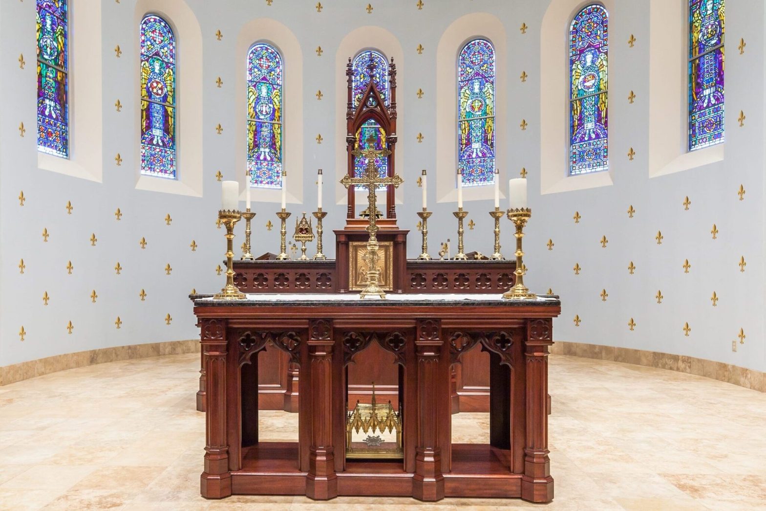 6 Types of Altar Tables | New Holland Church Furniture